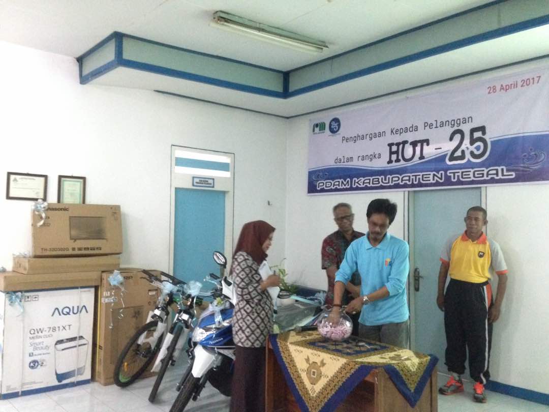 UNDIAN REWARD PELANGGAN DALAM RANGKA HUT KE-25 PDAM – PERUMDA AIR MINUM ...